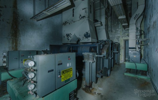 Inside An Abandoned AT&T Nuclear Bomb Shelter