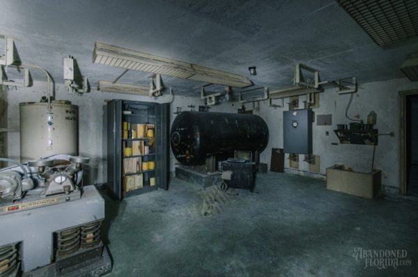 Inside An Abandoned AT&T Nuclear Bomb Shelter
